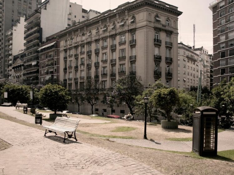 Guía por el BARRIO DE RECOLETA: MAPA y RECORRIDO IMPERDIBLE